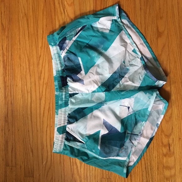 Under Armour | Shorts | Blue Geometric Patterned Athletic Short | Poshmark